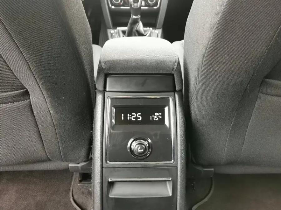Grey Skoda SuperB 2012 in Kuldiga, with an engine capacity of 1.60 L and mileage of 256 thousand km for 6500 €, photo 8 on AUTOMOTO.COM.LV