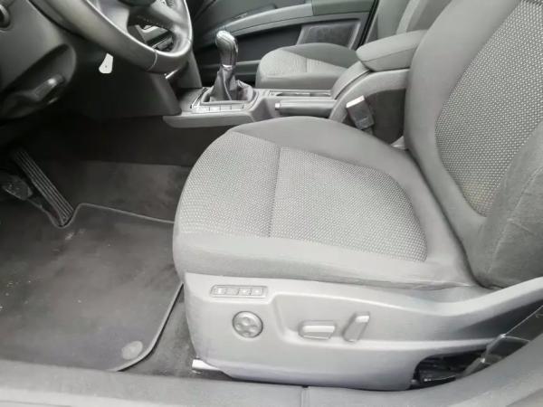 Grey Skoda SuperB 2012 in Kuldiga, with an engine capacity of 1.60 L and mileage of 256 thousand km for 6500 €, photo 8 on AUTOMOTO.COM.LV