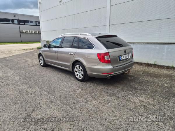 Pelēks Skoda SuperB 2012 Pērnava, ar dzinēja tilpumu 2.00 L un nobraukumu 367 tūkst. km par 3999 €, foto 5 vietnē AUTOMOTO.COM.LV