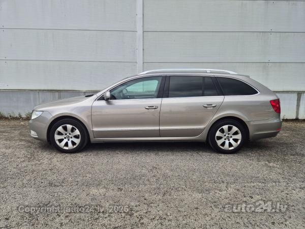 Pelēks Skoda SuperB 2012 Pērnava, ar dzinēja tilpumu 2.00 L un nobraukumu 367 tūkst. km par 3999 €, foto 6 vietnē AUTOMOTO.COM.LV