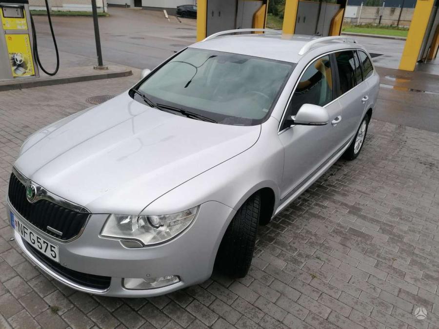 Pelēks Skoda SuperB 2012 Kauņa, ar dzinēja tilpumu 1.60 L un nobraukumu 296 tūkst. km par 4800 €, foto 1 vietnē AUTOMOTO.COM.LV
