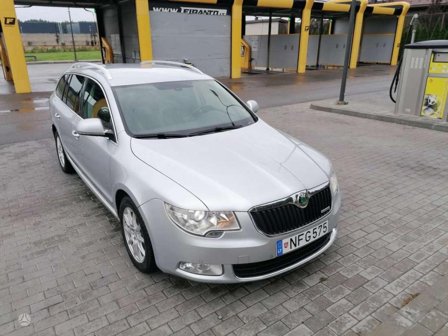 Pelēks Skoda SuperB 2012 Kauņa, ar dzinēja tilpumu 1.60 L un nobraukumu 296 tūkst. km par 4800 €, foto 3 vietnē AUTOMOTO.COM.LV