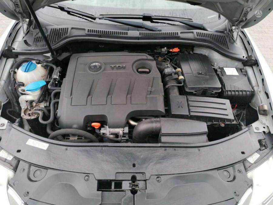 Pelēks Skoda SuperB 2012 Kauņa, ar dzinēja tilpumu 1.60 L un nobraukumu 296 tūkst. km par 4800 €, foto 9 vietnē AUTOMOTO.COM.LV