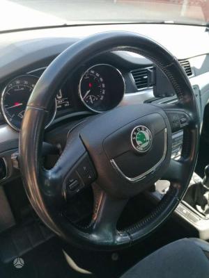 Pelēks Skoda SuperB 2012 Kauņa, ar dzinēja tilpumu 1.60 L un nobraukumu 296 tūkst. km par 4800 €, foto 16 vietnē AUTOMOTO.COM.LV