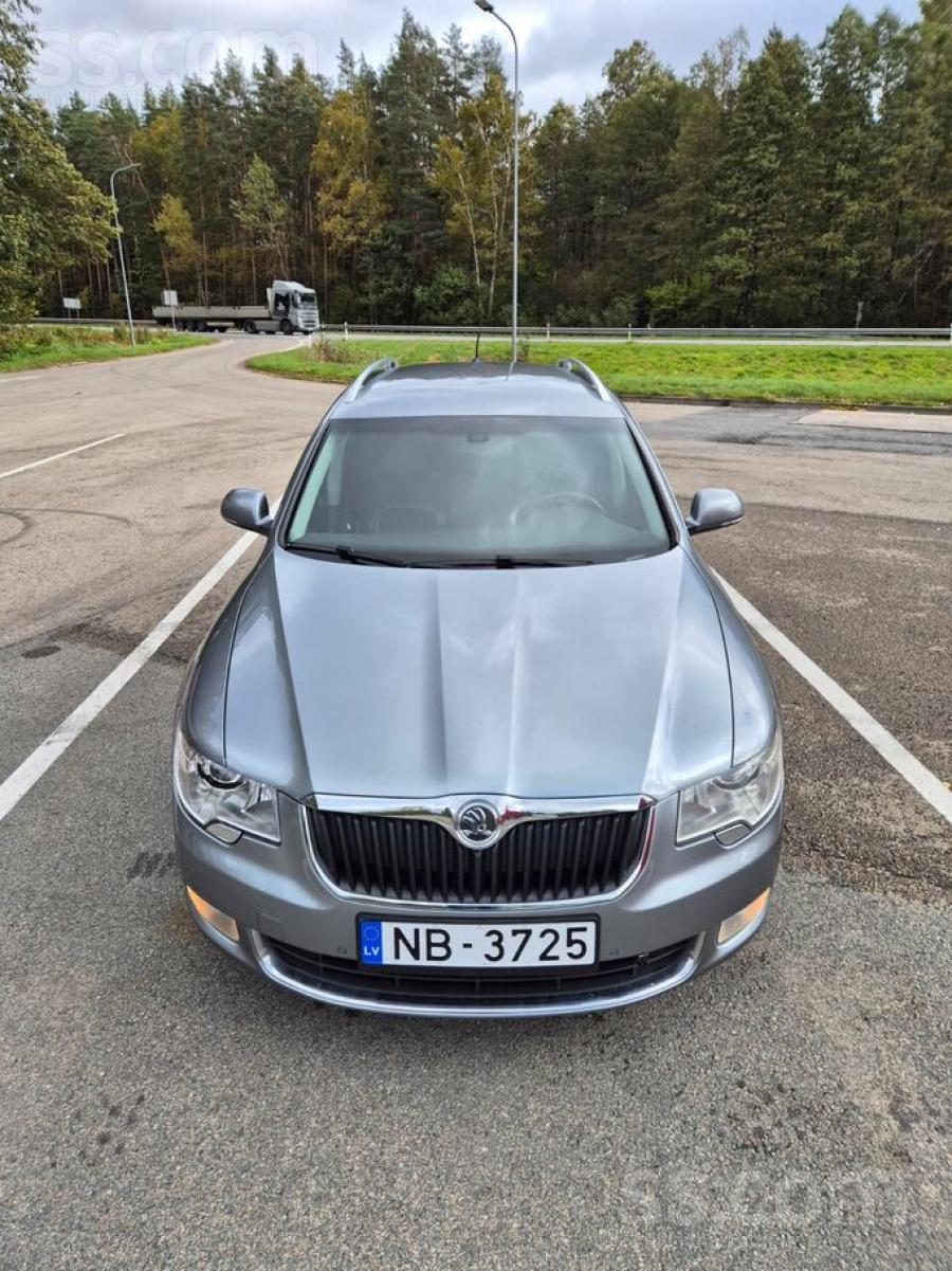 Pelēks Skoda SuperB 2012 Rīga, ar dzinēja tilpumu 2.00 L un nobraukumu 285 tūkst. km par 4350 €, foto 3 vietnē AUTOMOTO.COM.LV