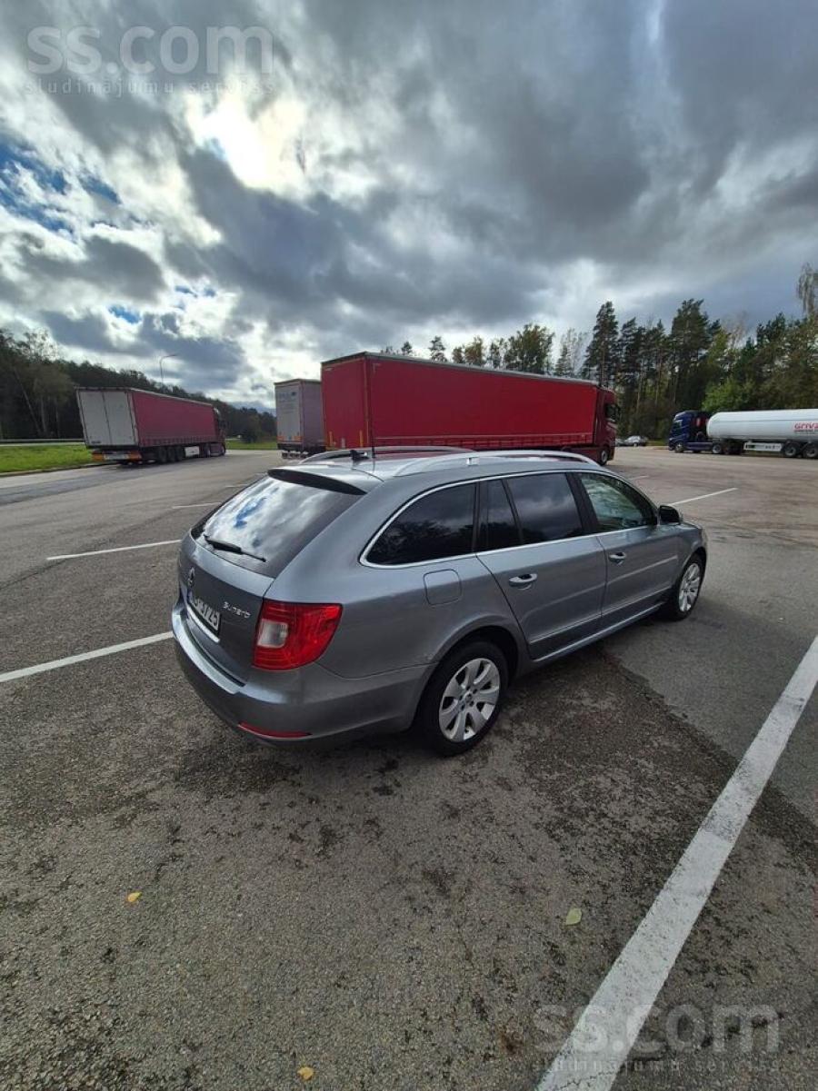 Pelēks Skoda SuperB 2012 Rīga, ar dzinēja tilpumu 2.00 L un nobraukumu 285 tūkst. km par 4350 €, foto 7 vietnē AUTOMOTO.COM.LV