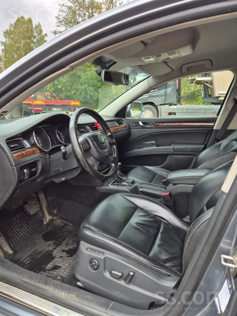 Pelēks Skoda SuperB 2012 Rīga, ar dzinēja tilpumu 2.00 L un nobraukumu 285 tūkst. km par 4350 €, foto 12 vietnē AUTOMOTO.COM.LV