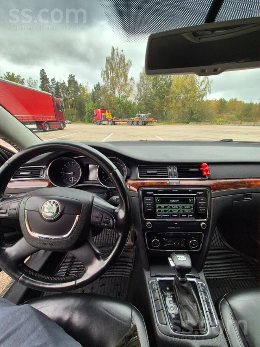Pelēks Skoda SuperB 2012 Rīga, ar dzinēja tilpumu 2.00 L un nobraukumu 285 tūkst. km par 4350 €, foto 13 vietnē AUTOMOTO.COM.LV