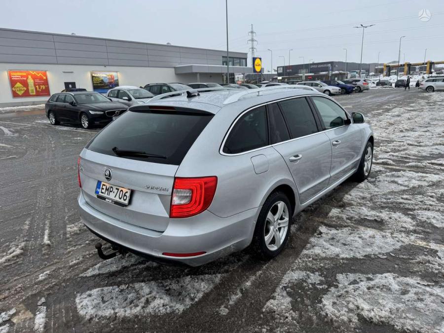 Pelēks Skoda SuperB 2013 Kauņa, ar dzinēja tilpumu 1.97 L un nobraukumu 310 tūkst. km par 4950 €, foto 3 vietnē AUTOMOTO.COM.LV