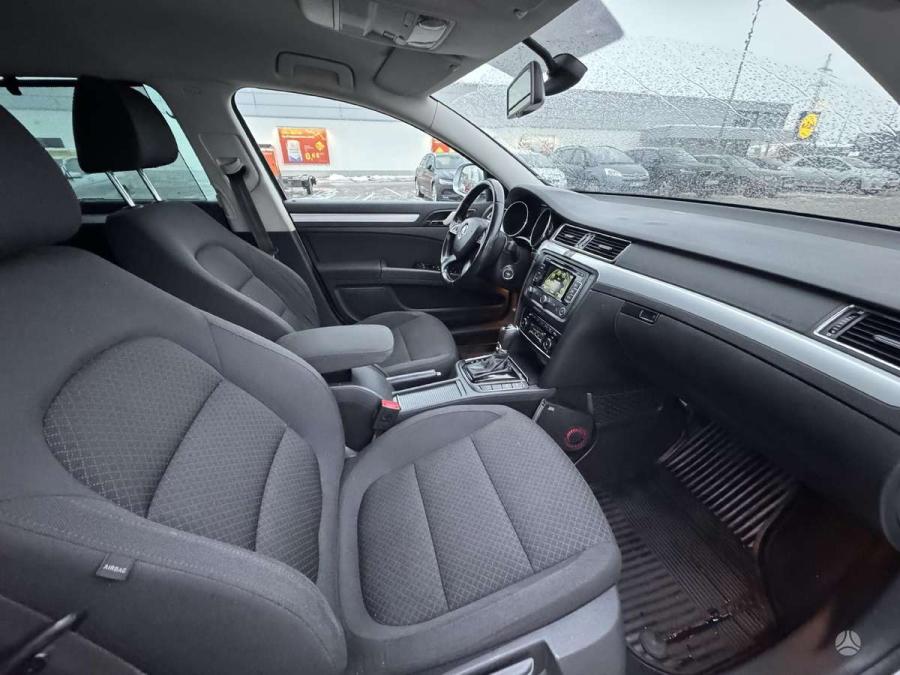 Pelēks Skoda SuperB 2013 Kauņa, ar dzinēja tilpumu 1.97 L un nobraukumu 310 tūkst. km par 4950 €, foto 13 vietnē AUTOMOTO.COM.LV