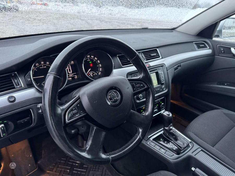 Pelēks Skoda SuperB 2013 Kauņa, ar dzinēja tilpumu 1.97 L un nobraukumu 310 tūkst. km par 4950 €, foto 15 vietnē AUTOMOTO.COM.LV