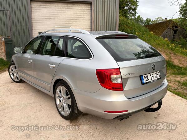 Pelēks Skoda SuperB 2013 Viljandi, ar dzinēja tilpumu 1.60 L un nobraukumu 332 tūkst. km par 6990 €, foto 2 vietnē AUTOMOTO.COM.LV