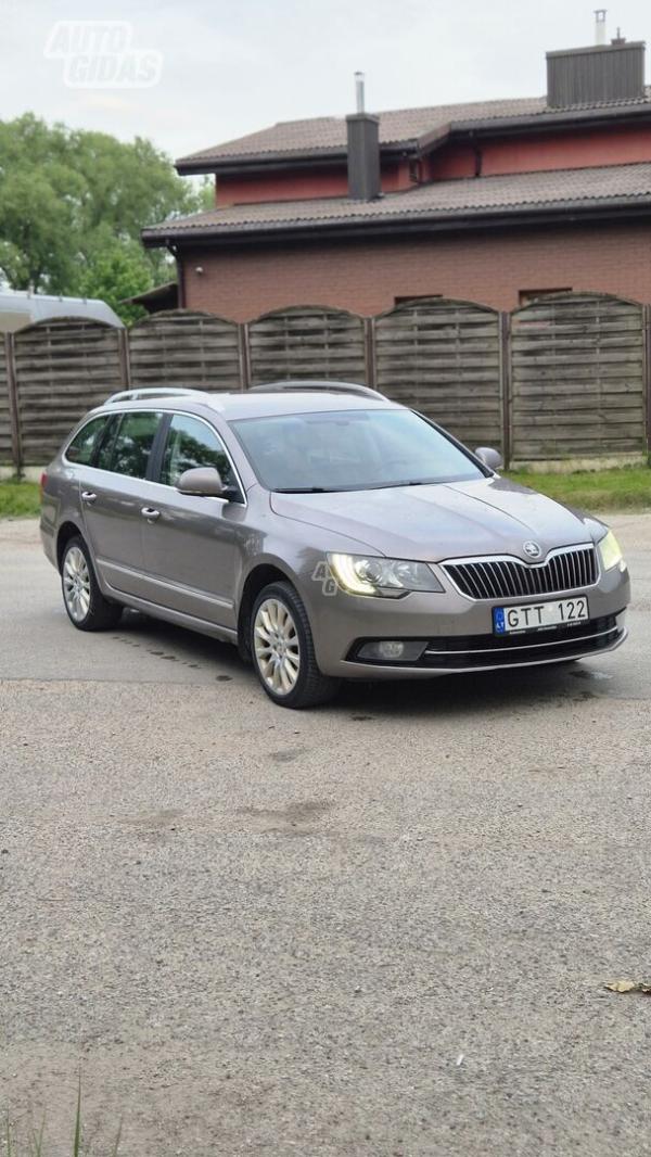 Pelēks Skoda SuperB 2013 Panevēža, ar dzinēja tilpumu 2.00 L un nobraukumu 623 tūkst. km par 3200 €, foto 6 vietnē AUTOMOTO.COM.LV