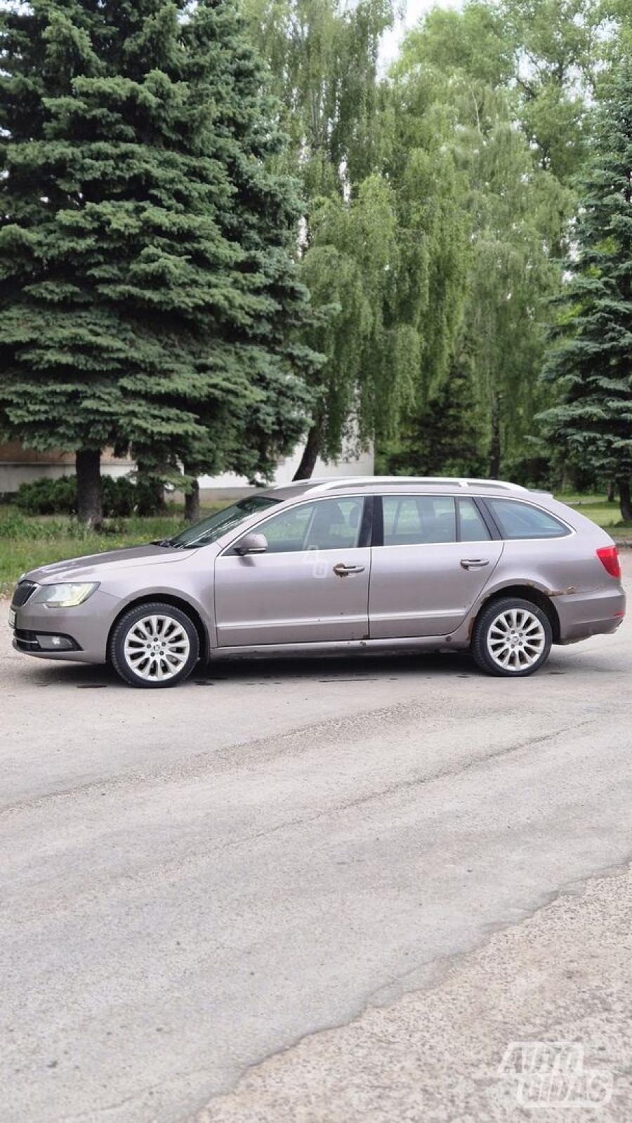 Pelēks Skoda SuperB 2013 Panevēža, ar dzinēja tilpumu 2.00 L un nobraukumu 623 tūkst. km par 3200 €, foto 3 vietnē AUTOMOTO.COM.LV