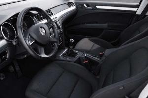 Pelēks Skoda SuperB 2013 Viļņa, ar dzinēja tilpumu 1.60 L un nobraukumu 308 tūkst. km par 7390 €, foto 6 vietnē AUTOMOTO.COM.LV