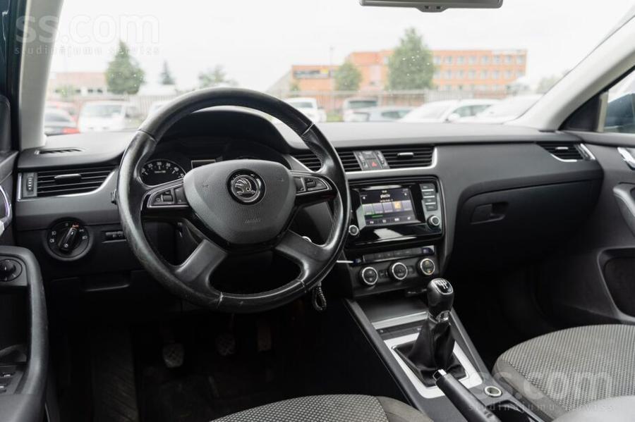 Pelēks Skoda SuperB 2014 Rīga, ar dzinēja tilpumu 1.60 L un nobraukumu 0 tūkst. km par 7390 €, foto 7 vietnē AUTOMOTO.COM.LV