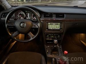 Pelēks Skoda SuperB 2014 Rīga, ar dzinēja tilpumu 2.00 L un nobraukumu 268 tūkst. km par 4999 €, foto 8 vietnē AUTOMOTO.COM.LV