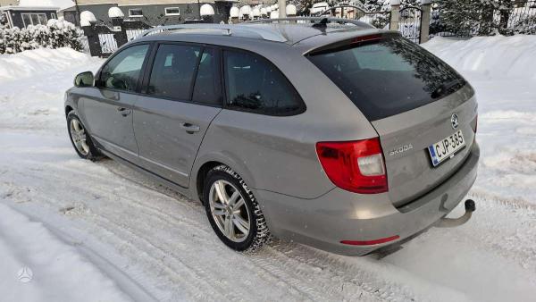 Grey Skoda SuperB 2014 in Telschi, with an engine capacity of 2.00 L and mileage of 378 thousand km for 5200 €, photo 6 on AUTOMOTO.COM.LV