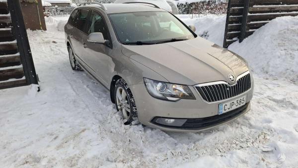 Grey Skoda SuperB 2014 in Telschi, with an engine capacity of 2.00 L and mileage of 378 thousand km for 5200 €, photo 10 on AUTOMOTO.COM.LV