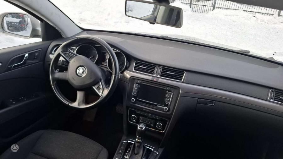 Pelēks Skoda SuperB 2014 Telšiai, ar dzinēja tilpumu 2.00 L un nobraukumu 378 tūkst. km par 5200 €, foto 22 vietnē AUTOMOTO.COM.LV