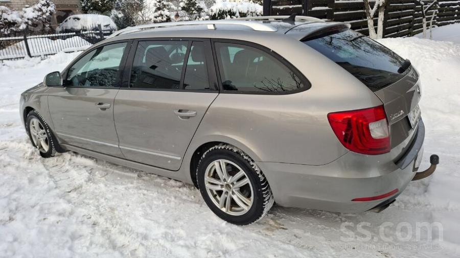 Pelēks Skoda SuperB 2014 Telšiai, ar dzinēja tilpumu 2.00 L un nobraukumu 378 tūkst. km par 5200 €, foto 6 vietnē AUTOMOTO.COM.LV