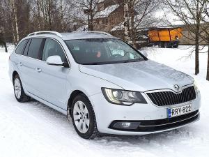 Pelēks Skoda SuperB 2014 Mažeikiai, ar dzinēja tilpumu 2.00 L un nobraukumu 296 tūkst. km par 7600 €, foto  vietnē AUTOMOTO.COM.LV