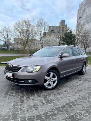 Pelēks Skoda SuperB 2014 Viļņa, ar dzinēja tilpumu 1.80 L un nobraukumu 454 tūkst. km par 3000 €, foto 3 vietnē AUTOMOTO.COM.LV