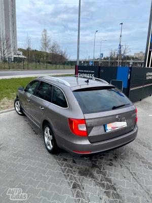 Pelēks Skoda SuperB 2014 Viļņa, ar dzinēja tilpumu 1.80 L un nobraukumu 454 tūkst. km par 3000 €, foto 9 vietnē AUTOMOTO.COM.LV