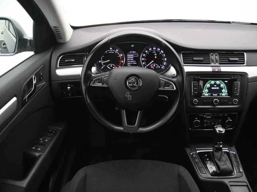 Grey Skoda SuperB 2014 in Vilnius, with an engine capacity of 1.80 L and mileage of 196 thousand km for 7999 €, photo 18 on AUTOMOTO.COM.LV