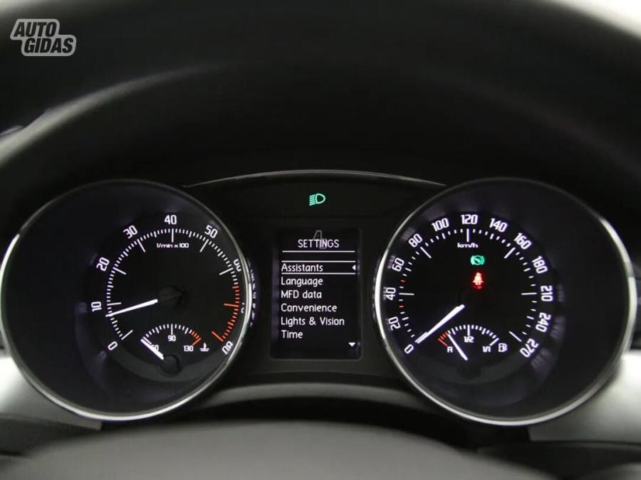 Grey Skoda SuperB 2014 in Vilnius, with an engine capacity of 1.80 L and mileage of 196 thousand km for 7999 €, photo 20 on AUTOMOTO.COM.LV