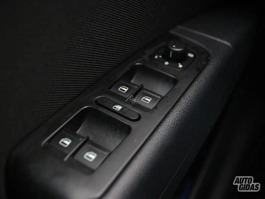 Grey Skoda SuperB 2014 in Vilnius, with an engine capacity of 1.80 L and mileage of 196 thousand km for 7999 €, photo 26 on AUTOMOTO.COM.LV