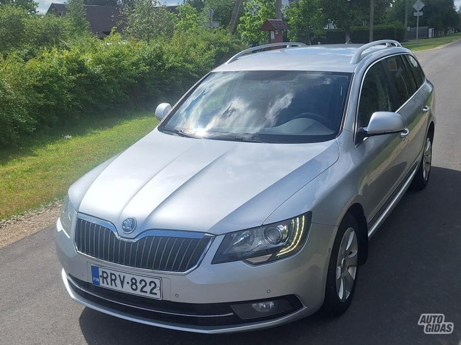 Grey Skoda SuperB 2014 in Mazeikiai, with an engine capacity of 2.00 L and mileage of 296 thousand km for 7550 €, photo 1 on AUTOMOTO.COM.LV