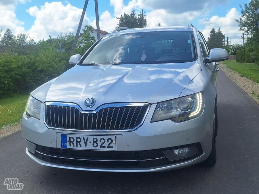Grey Skoda SuperB 2014 in Mazeikiai, with an engine capacity of 2.00 L and mileage of 296 thousand km for 7550 €, photo 4 on AUTOMOTO.COM.LV
