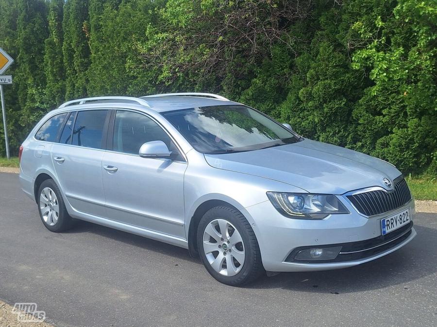 Grey Skoda SuperB 2014 in Mazeikiai, with an engine capacity of 2.00 L and mileage of 296 thousand km for 7550 €, photo 7 on AUTOMOTO.COM.LV