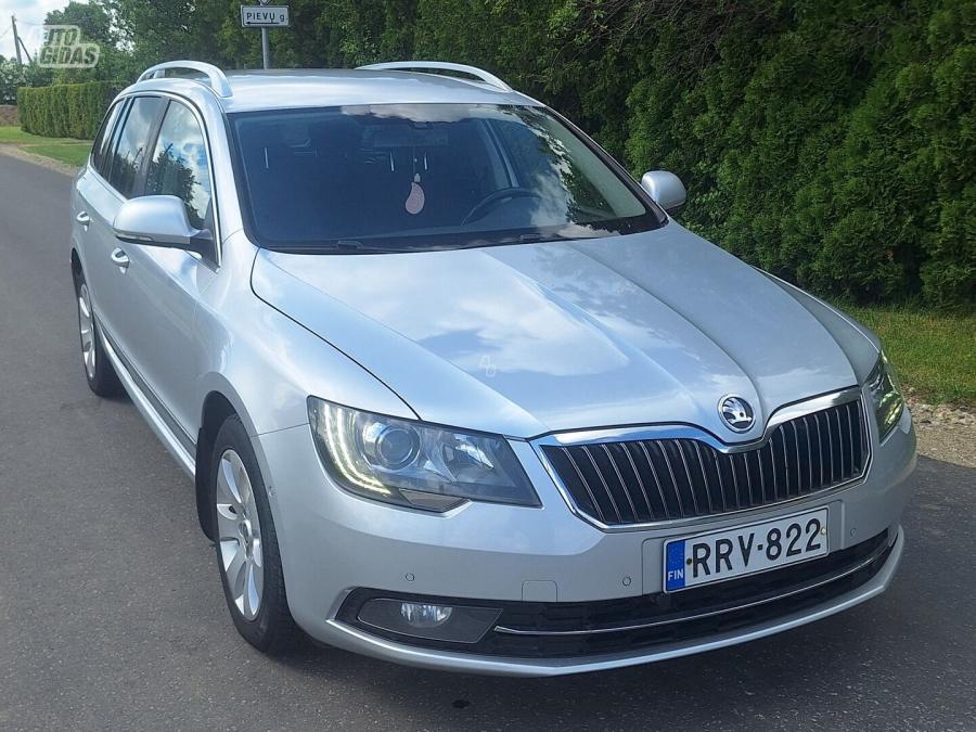 Grey Skoda SuperB 2014 in Mazeikiai, with an engine capacity of 2.00 L and mileage of 296 thousand km for 7550 €, photo 8 on AUTOMOTO.COM.LV