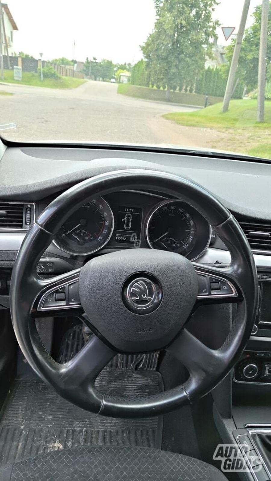 Pelēks Skoda SuperB 2014 Utena, ar dzinēja tilpumu 2.00 L un nobraukumu 195 tūkst. km par 7200 €, foto 10 vietnē AUTOMOTO.COM.LV