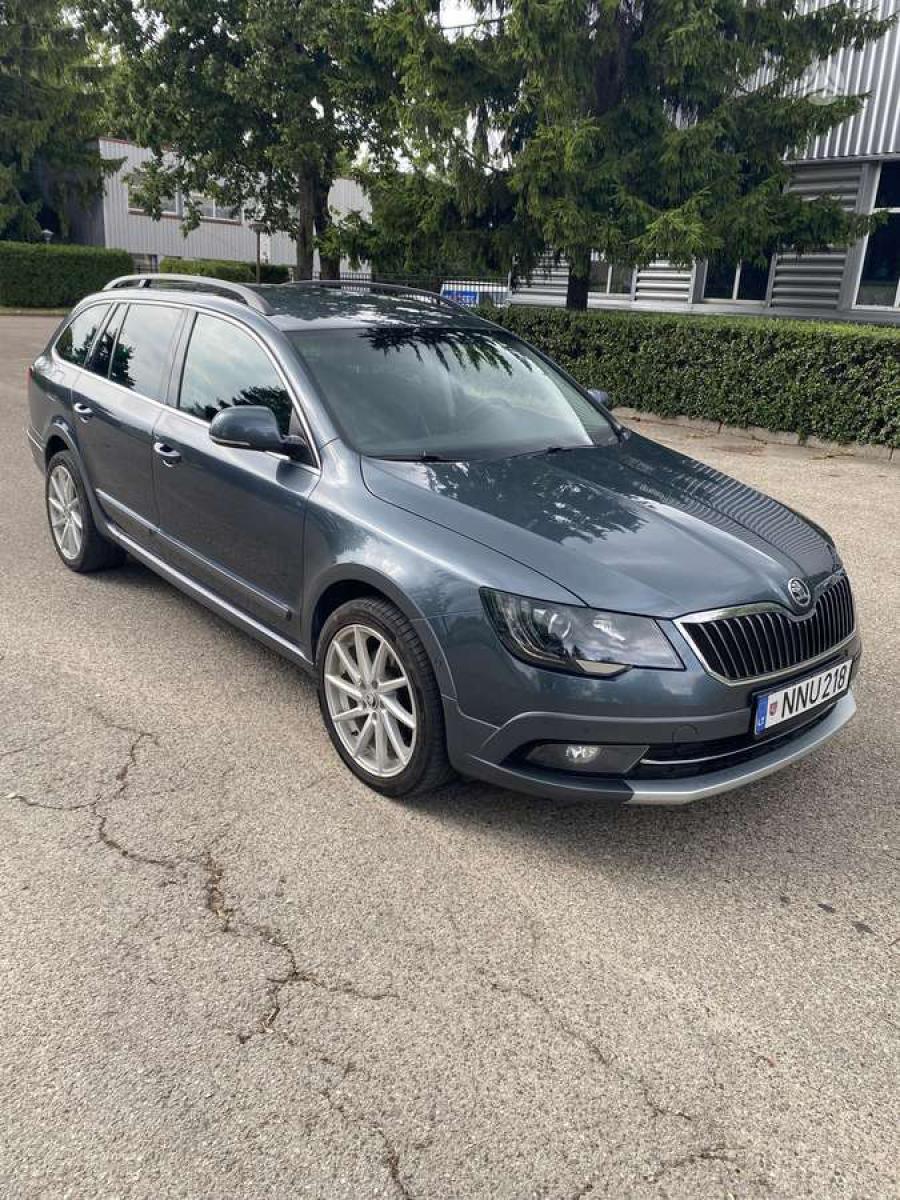 Pelēks Skoda SuperB 2014 Panevēža, ar dzinēja tilpumu 1.97 L un nobraukumu 223 tūkst. km par 9200 €, foto 4 vietnē AUTOMOTO.COM.LV