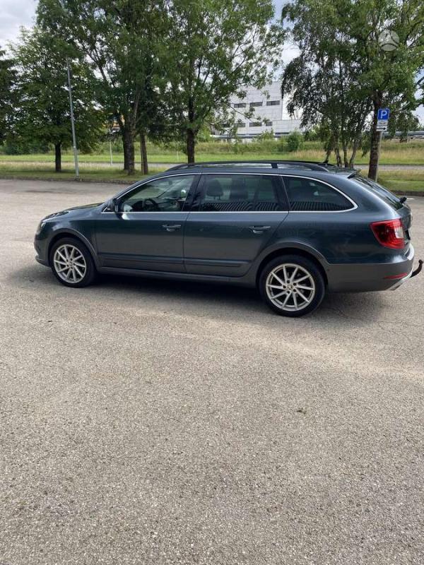 Grey Skoda SuperB 2014 in Panevezys, with an engine capacity of 1.97 L and mileage of 223 thousand km for 9200 €, photo 6 on AUTOMOTO.COM.LV