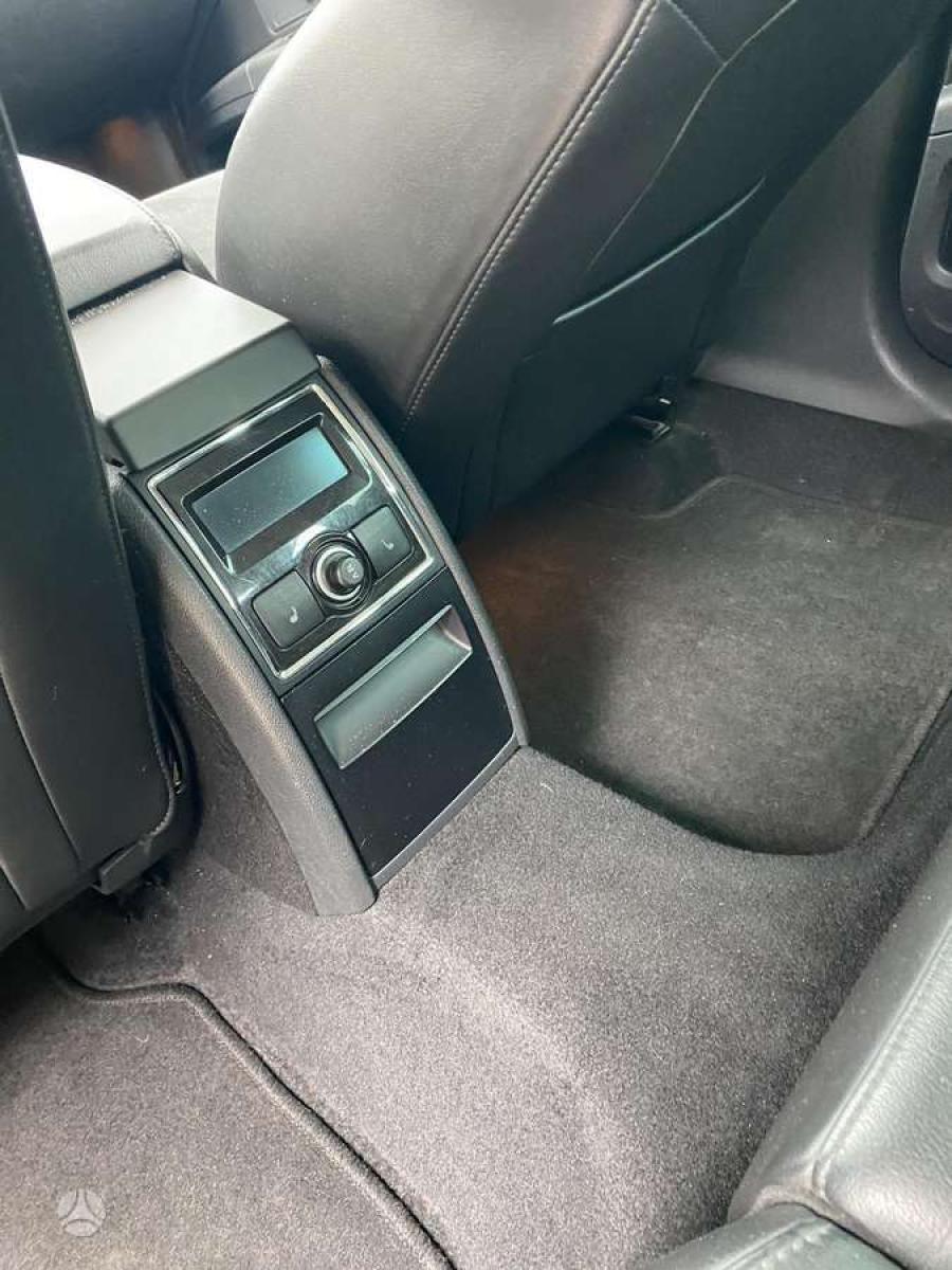 Pelēks Skoda SuperB 2014 Panevēža, ar dzinēja tilpumu 1.97 L un nobraukumu 223 tūkst. km par 9200 €, foto 15 vietnē AUTOMOTO.COM.LV
