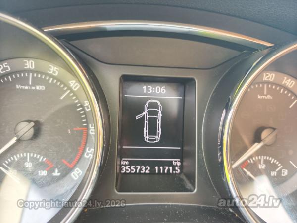 Grey Skoda SuperB 2014 in Tallinn, with an engine capacity of 1.60 L and mileage of 356 thousand km for 5250 €, photo 9 on AUTOMOTO.COM.LV