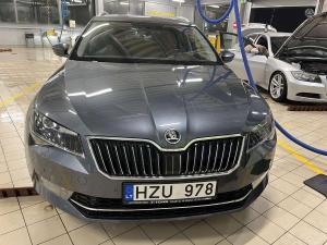 Pelēks Skoda SuperB 2015 Viļņa, ar dzinēja tilpumu 1.97 L un nobraukumu 315 tūkst. km par 7500 €, foto  vietnē AUTOMOTO.COM.LV