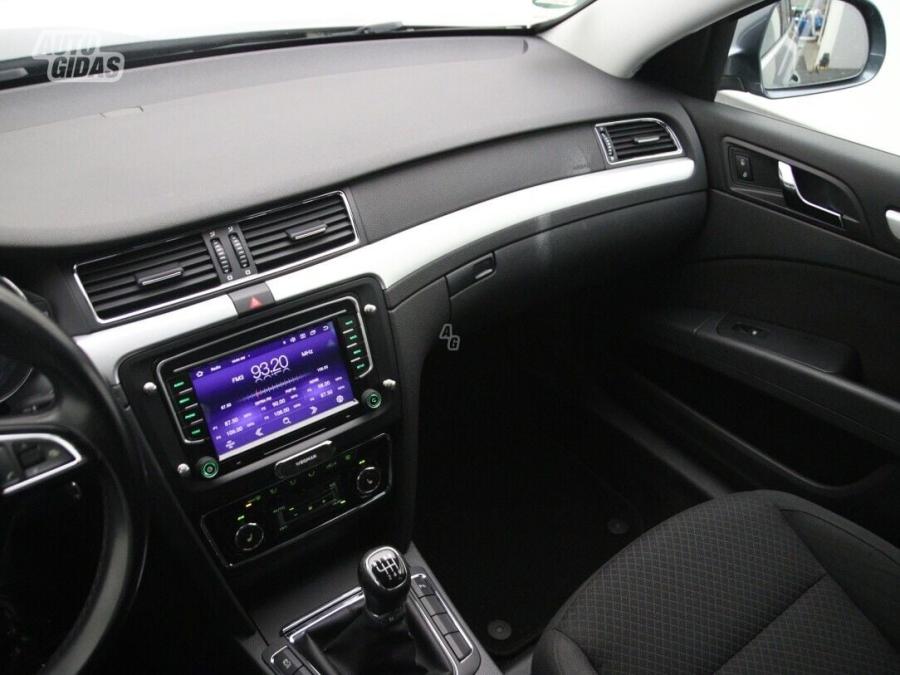 Grey Skoda SuperB 2015 in Vilnius, with an engine capacity of 1.60 L and mileage of 247 thousand km for 7099 €, photo 21 on AUTOMOTO.COM.LV