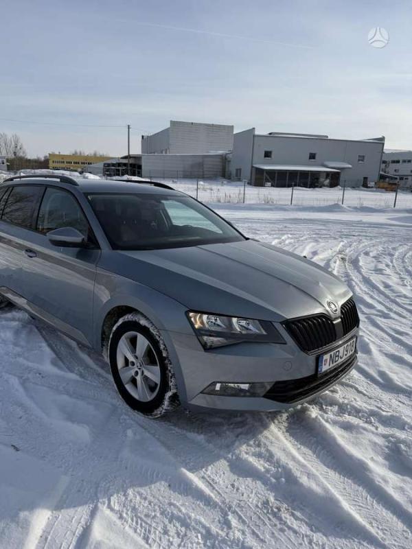 Pelēks Skoda SuperB 2015 Kauņa, ar dzinēja tilpumu 1.60 L un nobraukumu 250 tūkst. km par 8000 €, foto 2 vietnē AUTOMOTO.COM.LV