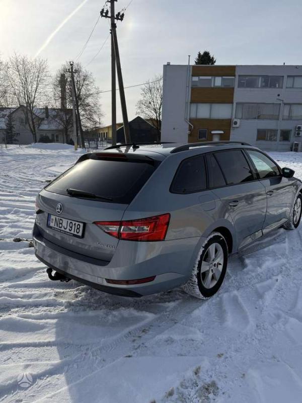 Pelēks Skoda SuperB 2015 Kauņa, ar dzinēja tilpumu 1.60 L un nobraukumu 250 tūkst. km par 8000 €, foto 5 vietnē AUTOMOTO.COM.LV