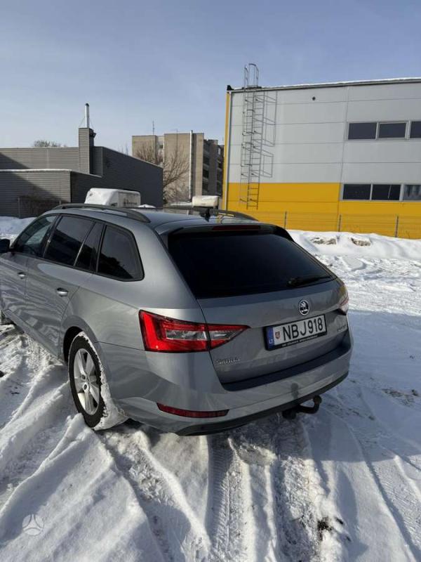 Pelēks Skoda SuperB 2015 Kauņa, ar dzinēja tilpumu 1.60 L un nobraukumu 250 tūkst. km par 8000 €, foto 6 vietnē AUTOMOTO.COM.LV
