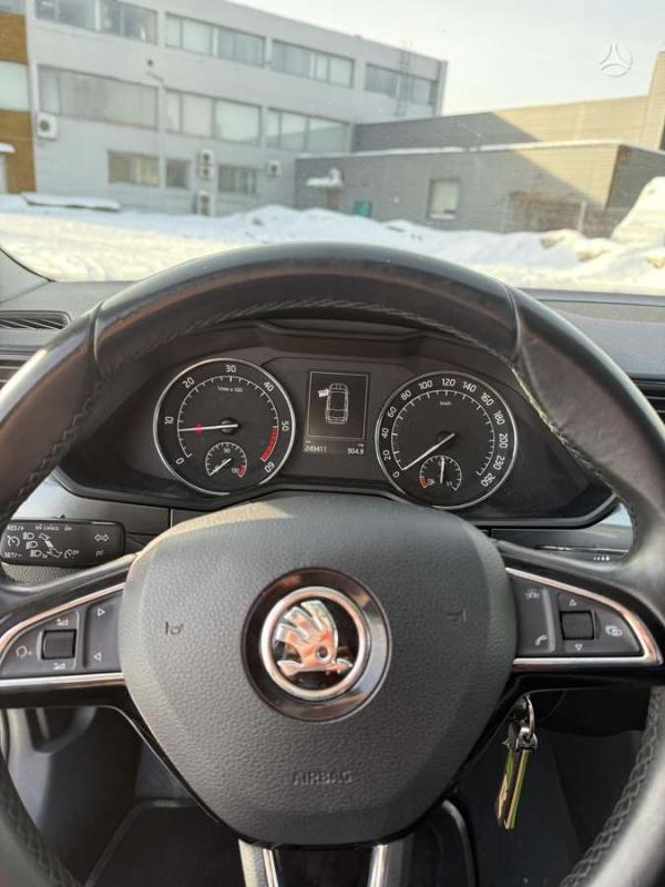 Pelēks Skoda SuperB 2015 Kauņa, ar dzinēja tilpumu 1.60 L un nobraukumu 250 tūkst. km par 8000 €, foto 10 vietnē AUTOMOTO.COM.LV