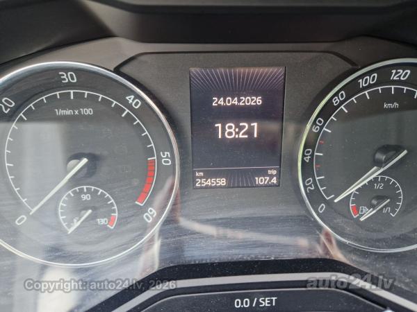 Grey Skoda SuperB 2015 in Tallinn, with an engine capacity of 2.00 L and mileage of 255 thousand km for 9500 €, photo 6 on AUTOMOTO.COM.LV
