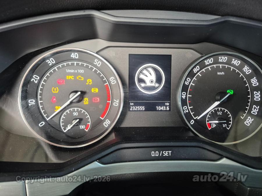 Pelēks Skoda SuperB 2015 Tallina, ar dzinēja tilpumu 1.80 L un nobraukumu 233 tūkst. km par 9990 €, foto 16 vietnē AUTOMOTO.COM.LV