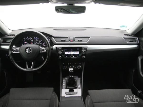 Pelēks Skoda SuperB 2015 Viļņa, ar dzinēja tilpumu 1.60 L un nobraukumu 259 tūkst. km par 8599 €, foto 2 vietnē AUTOMOTO.COM.LV