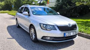 Pelēks Skoda SuperB 2015 Viļņa, ar dzinēja tilpumu 1.60 L un nobraukumu 407 tūkst. km par 3300 €, foto  vietnē AUTOMOTO.COM.LV